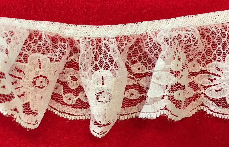 Fabians Haberdashery & Trimmings | Trimmings | Lace | frilled lace | 2 ...