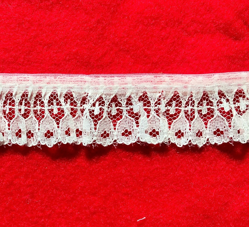 Fabians Haberdashery & Trimmings | Trimmings | Lace | frilled lace | 1 ...