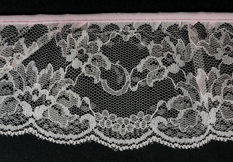 Fabians Haberdashery & Trimmings | Trimmings | Lace | Frilled Lace | 3 ...