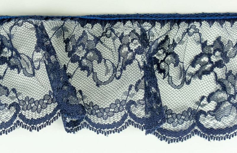 Fabians Haberdashery & Trimmings | Trimmings | Lace | Frilled Lace | 3 ...